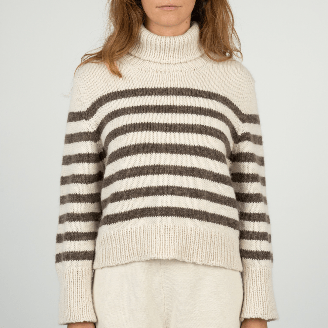 Chunky Lyon Sweater | Yarn Kit in Cashmere Soft Touch & Dandelion Lace